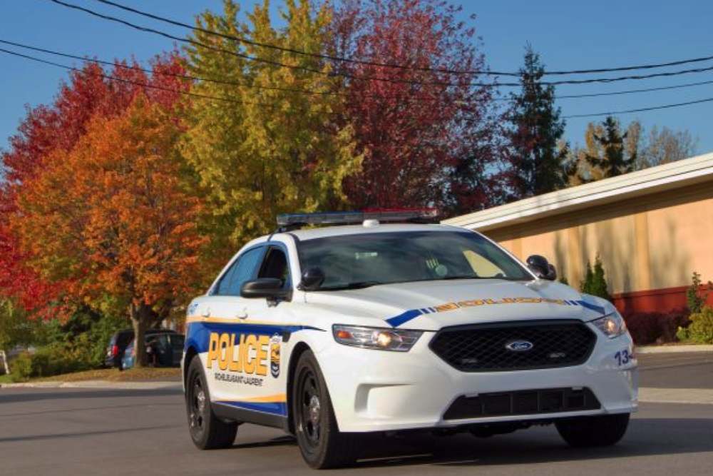 Venir en aide à la police - Journal de Saint-Basile